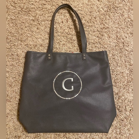 thirty-one | Bags | Thirtyone Tote With C Monogram | Poshmark